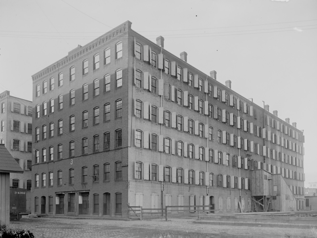 Fort Point Neighborhood - Midway Artist Studios
